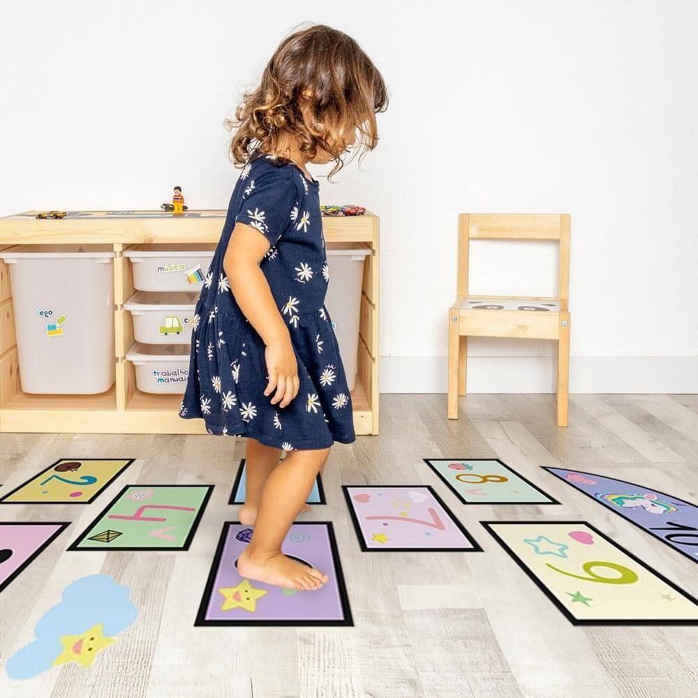 Samolepky na podlahu - skákací panák | Nejlepsi-darecky.cz